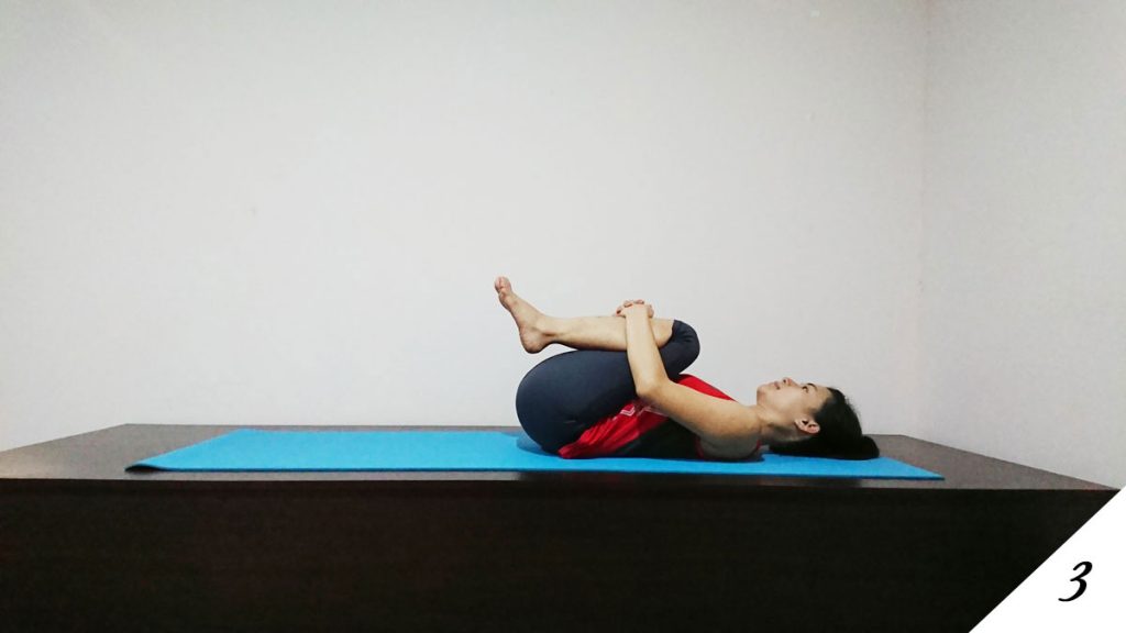 Supta Pawanmuktasana (Leg Lock Pose) – MAYI Yoga Academy