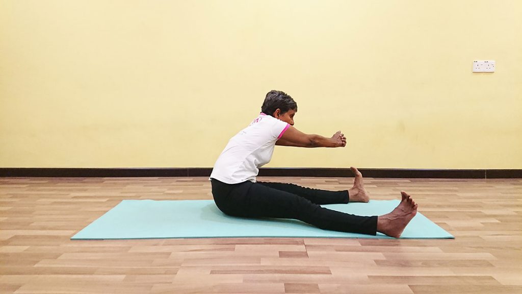 Chakki Chalasana (Churning the Mill) – MAYI Yoga Academy